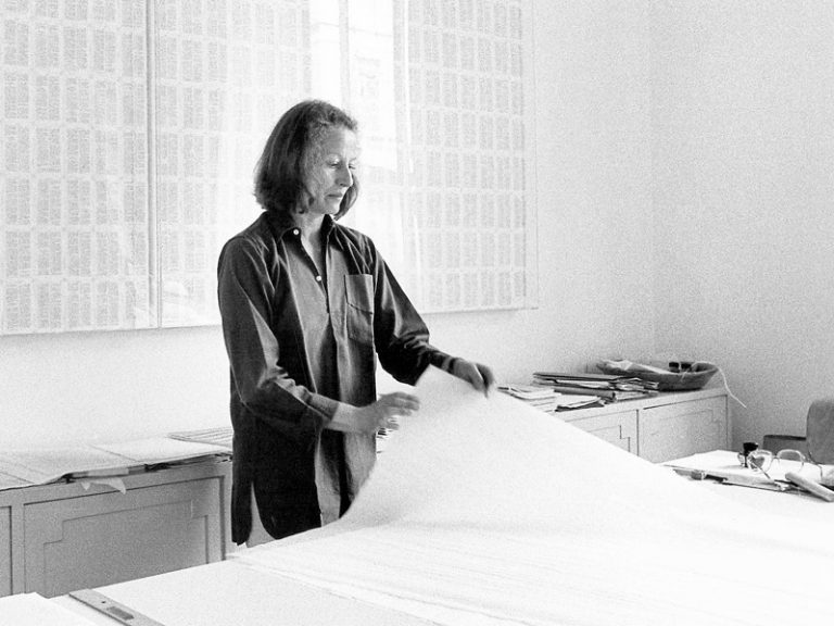 Bombas Gens expone la obra de la artista Irma Blank