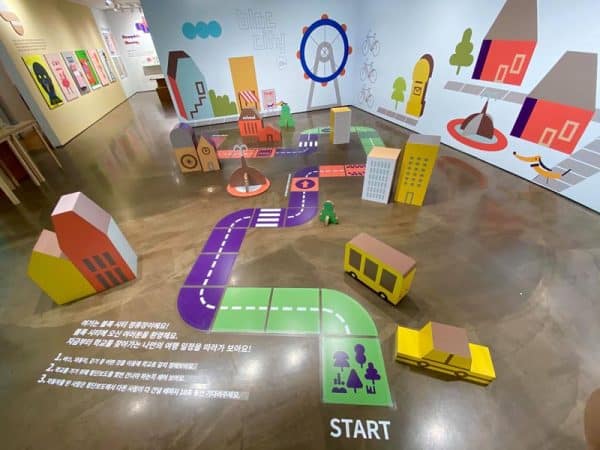 El Centre del Carme expone Play with Design