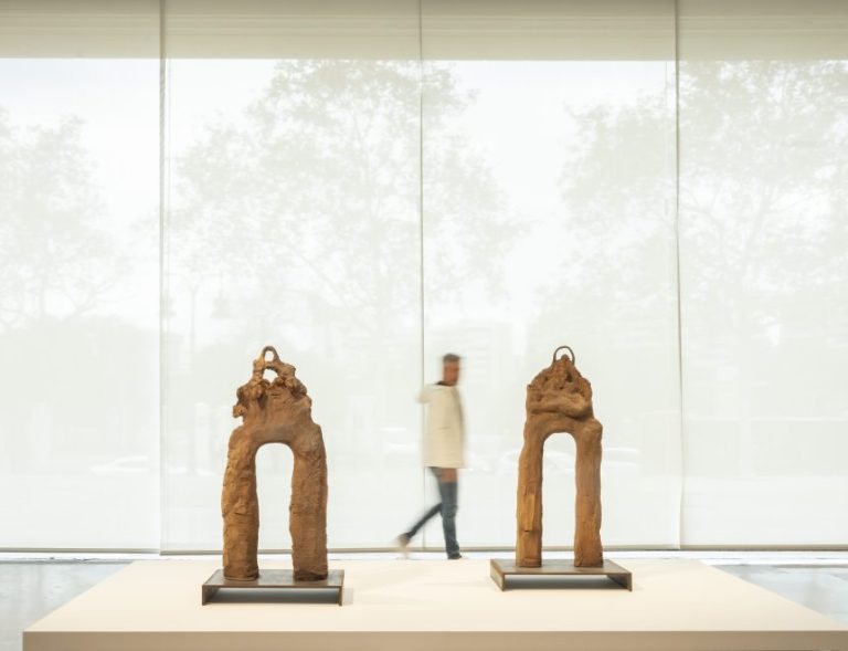 La obra de Simone Fattal protagoniza una exposición en el IVAM